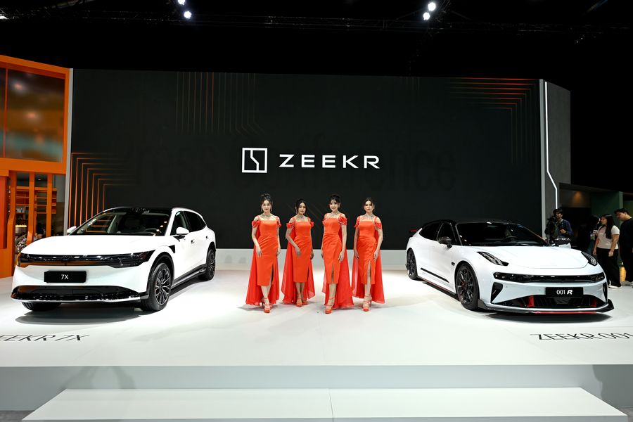 ZEEKR เผยโฉม ZEEKR 001 FR และ ZEEKR 7X ครั้งแรกที่ Motor Expo 2024 ...